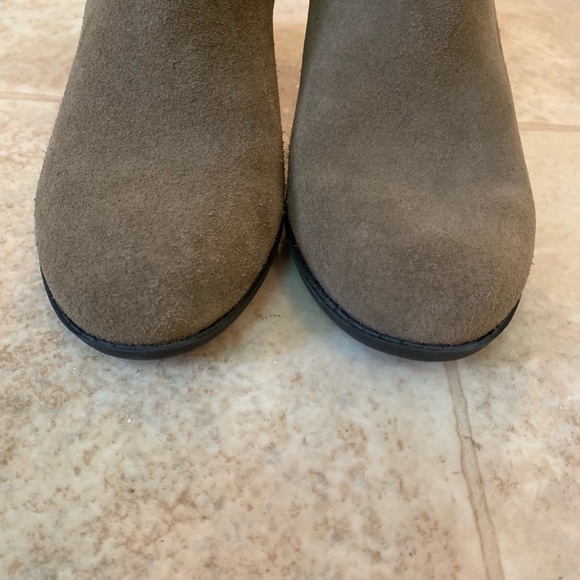 Clarks | Shoes | New Clarks Suede Ankle Boots Sz 6 | Poshmark